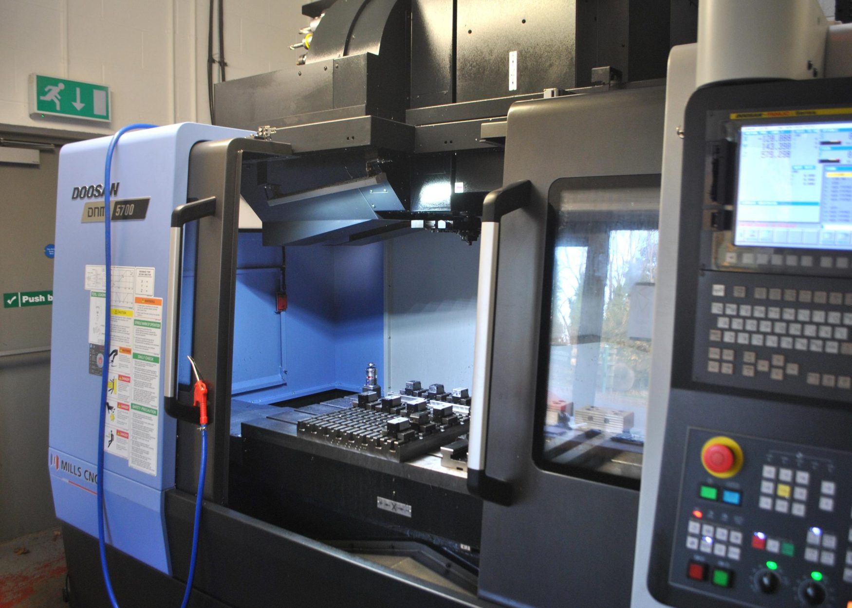 CNC Machine Rental - Mills CNC